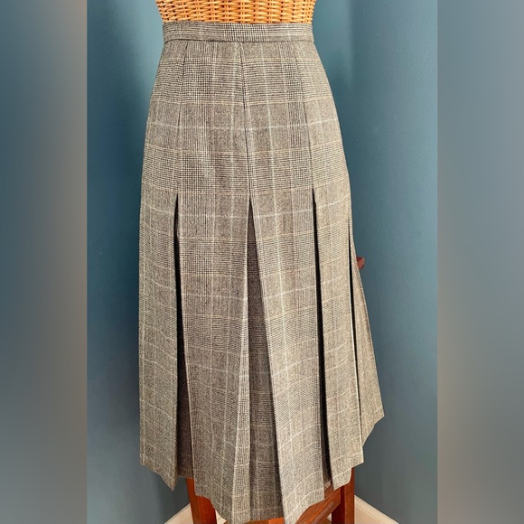 Barry Bricken | Skirts | Wool Vintage Barry Bricken Pleated Classic ...